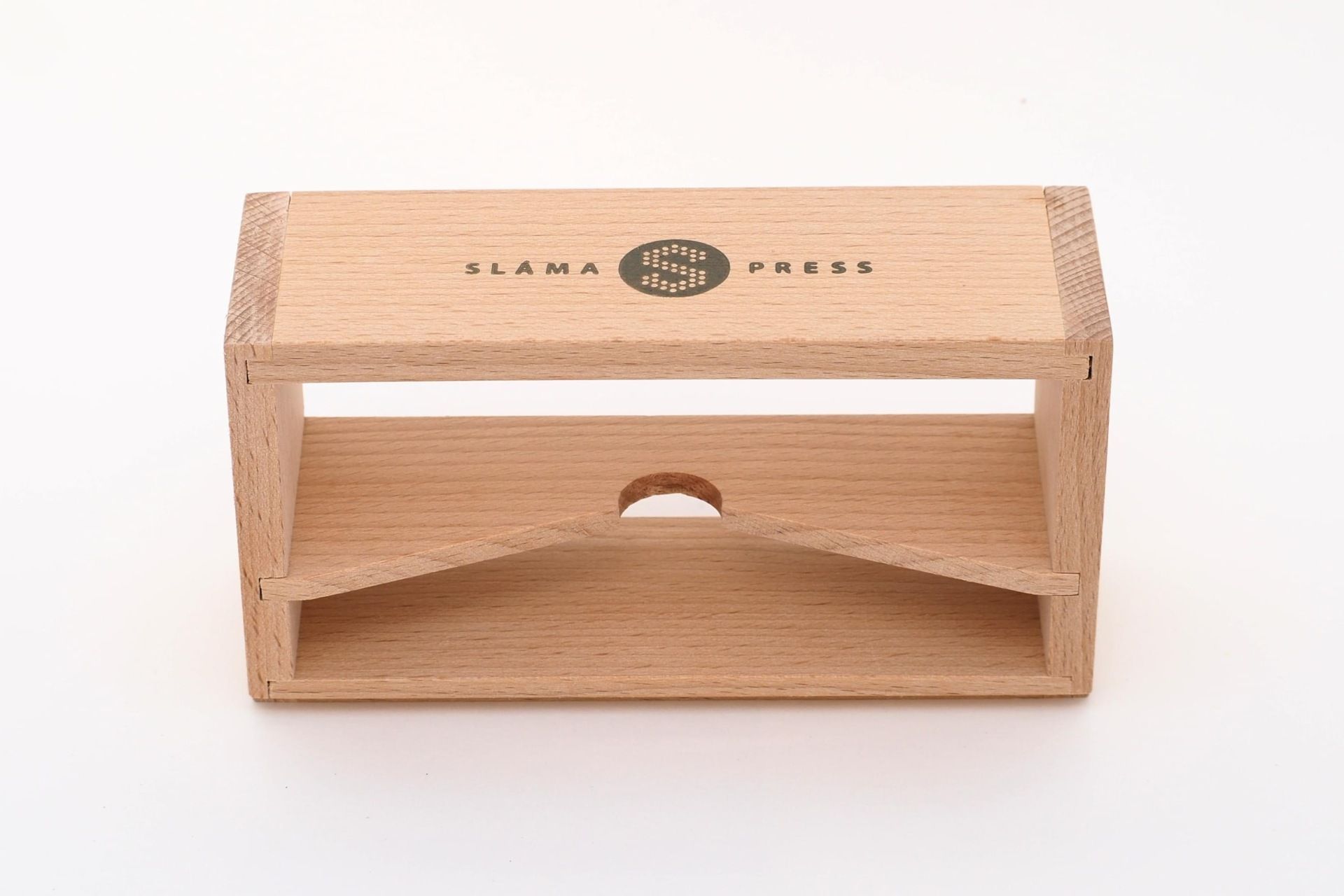 SLÁMA PRESS SMALL SLÁMA PRESS SLÁMA PRESS