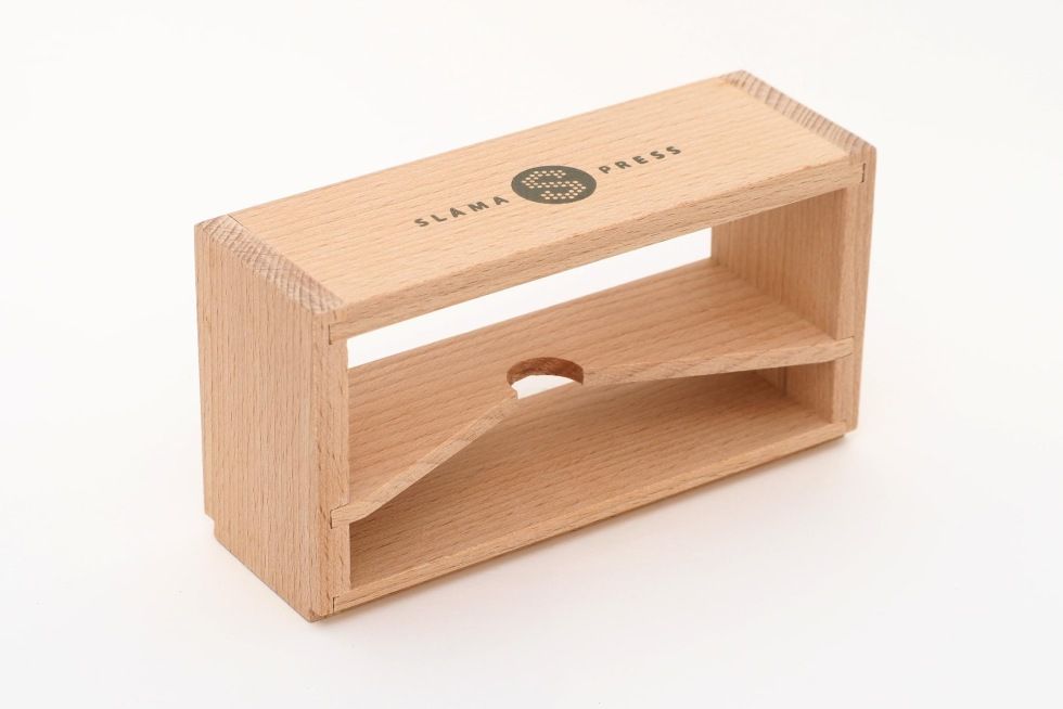 SLÁMA PRESS SMALL SLÁMA PRESS SLÁMA PRESS